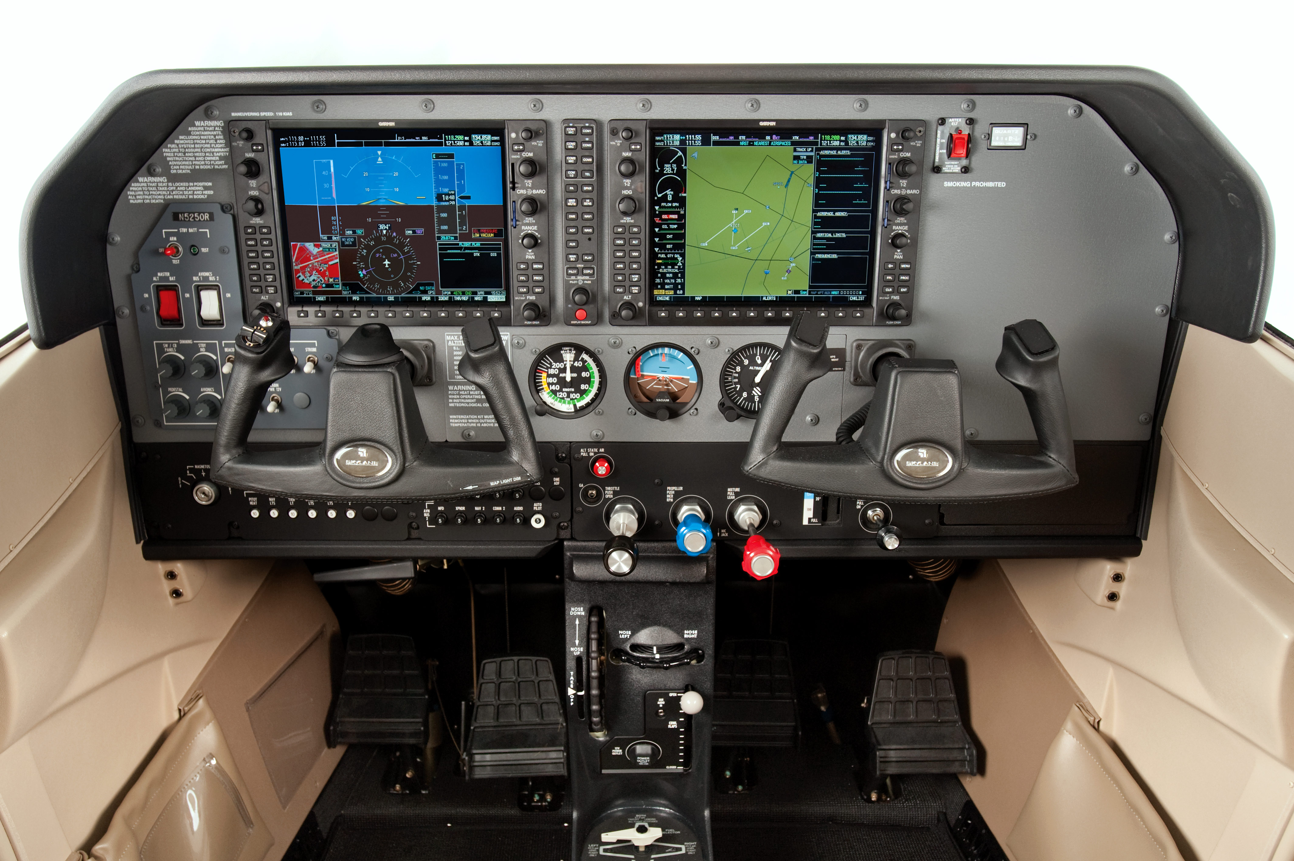Cessna 182T | UiT
